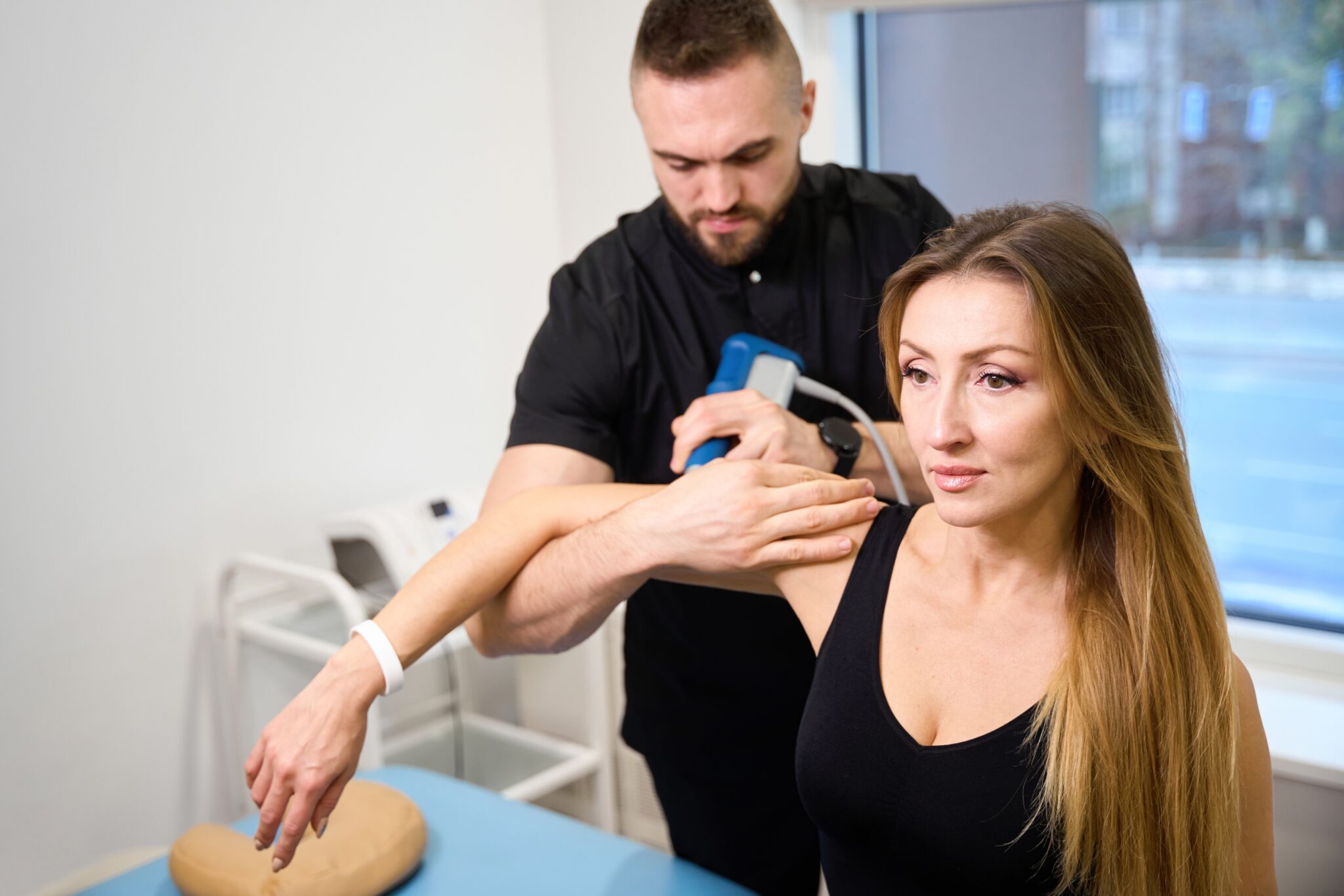 Θεραπεία Παγωμένου Ώμου: Αποκατάσταση Βήμα-Βήμα;